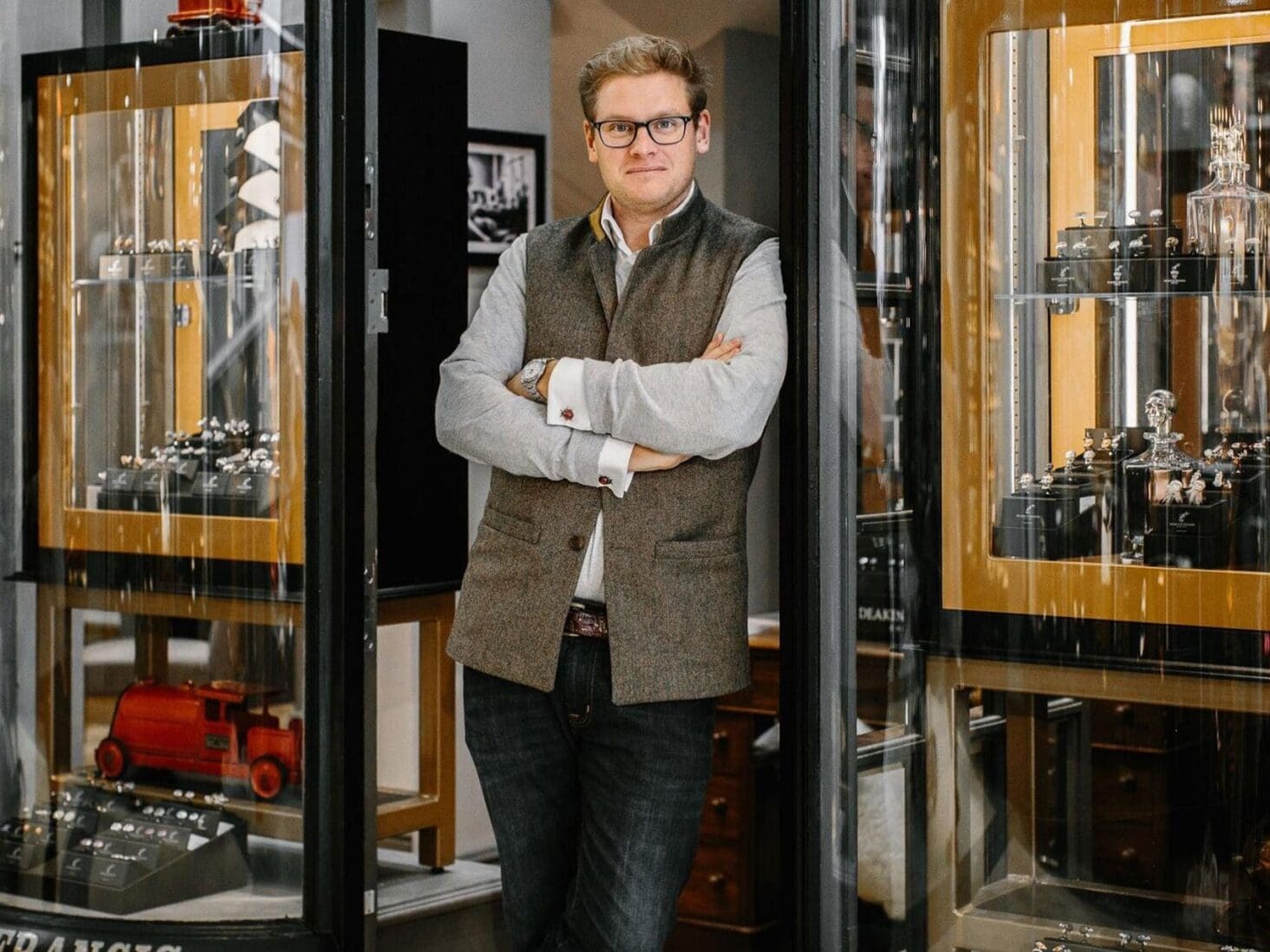 Deakin & Francis Arrives In Piccadilly Arcade – Luxury London