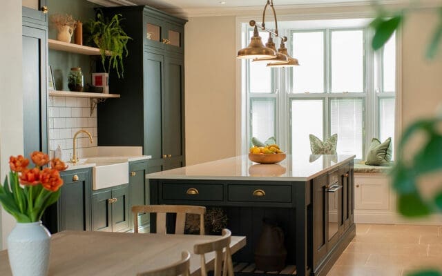 Interior design trends 2024: Colour, curves & eco-consciousness